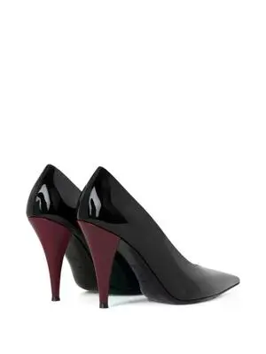 Givenchy Pointy Pumps In Patent Leather - Black