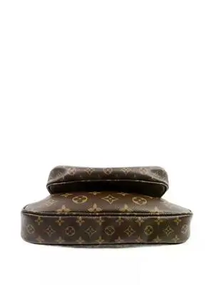 LOUIS VUITTON Multi Pochette Accessoires Monogram Shoulder Bag