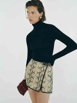 REFORMATION Ophelia Tissue Cashmere Turtleneck - Black