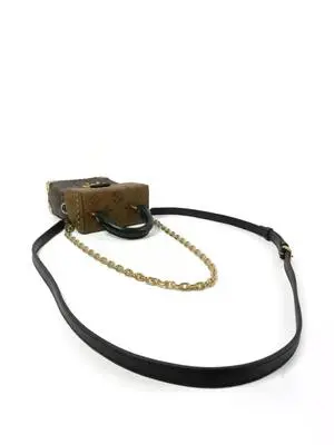 LOUIS VUITTON Camera Box Monogram Reverse Tote Bag