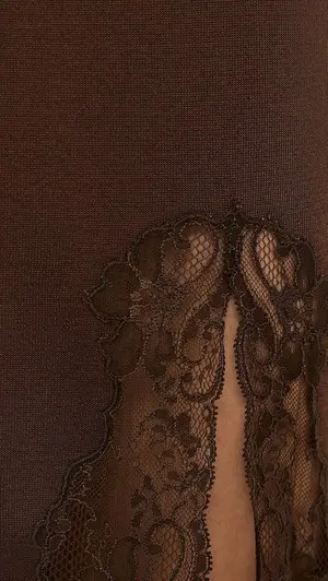 Balmain Knit Knee Length Skirt With Lace Trim - Chataigne
