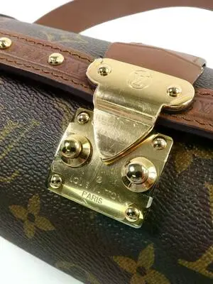 LOUIS VUITTON Monogram Papillon Trunk Shoulder Bag - Brown
