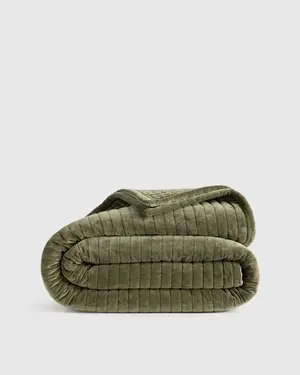 Quince Comforters, Quilts & Coverlets