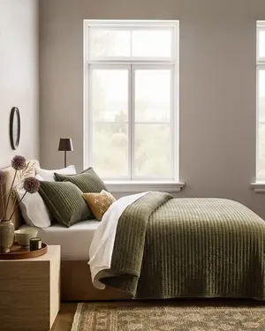 Quince Cotton Velvet Horizontal Channel Quilt Set - Moss