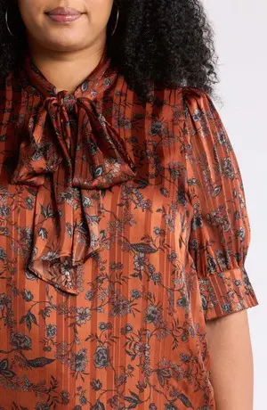 SUGARLIPS Leoben Floral Tie Neck Top