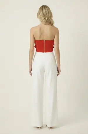 MODENAIRE Strapless Sculptural Floral Applique Top