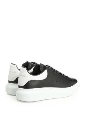 Alexander McQueen Oversize Sneaker - Black