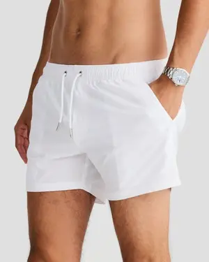 VACAY SWIMWEAR Ios Stretch Swim Short