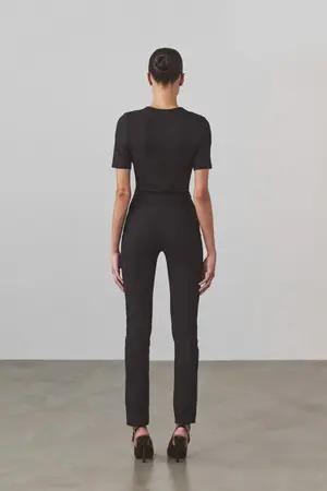 ARTEMIS DICIERO Giselle Tee - Black