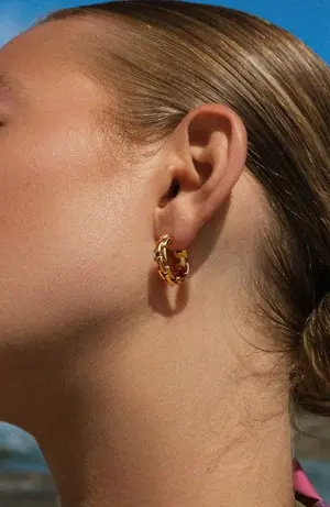 RETRO CHIC Rome Chain Earrings - Gold