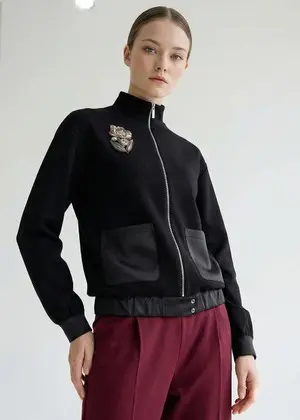 EXQUISE Stone Embellished Regular Knit Jacket