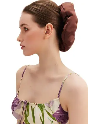 OLAH Silk Marshmallow Scrunchie - Cocoa Mouse