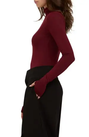 PROJECT SOCIAL T Westwood Mock Neck T-shirt - Dark Cherry