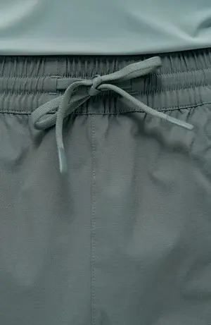 BORN LIVING YOGA Rhein 2.0 Performance Sports Short
