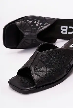 CLARA BARCELO Unconvinced Slide Sandal