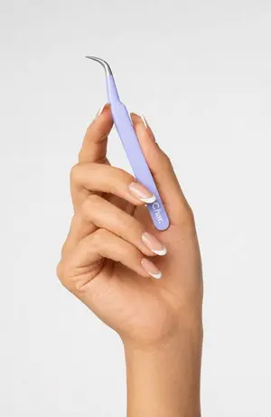 CHAR COSMETICS Curved Tweezer