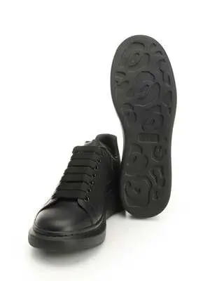 Alexander McQueen Oversize Sneaker - Black