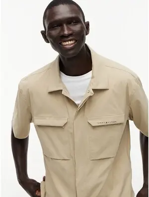 Tommy Hilfiger Relaxed Fit Utility Tech Shirt