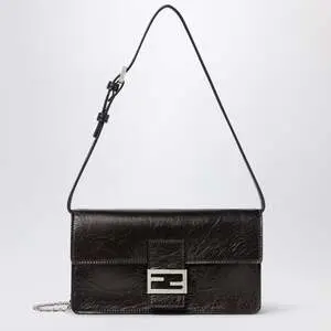 Fendi Tube Wallet In Crackled Leather - Black