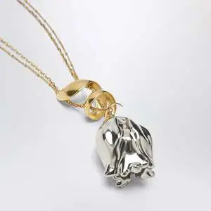 Chloé Gold/ Flower Pendant Necklace