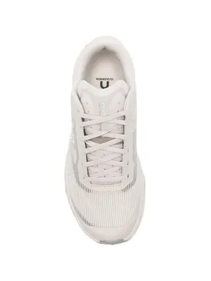 On Cloudvista 3 Sneakers - Grey