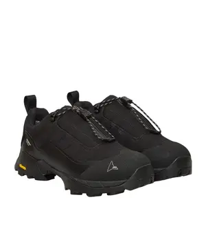 ROA Round-toe Sneakers