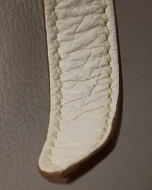 Prada Cabas Karin En Cuir Vieilli De Taille Moyenne