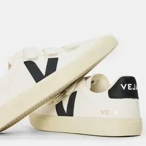 VEJA Strap Lowtop Sneakers