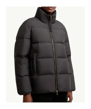 Moncler Vivantesse Short Down Jacket