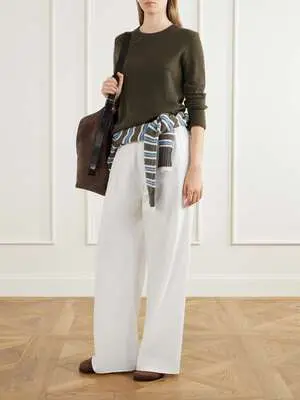 LA LIGNE Solid Lean Lines Cashmere Sweater