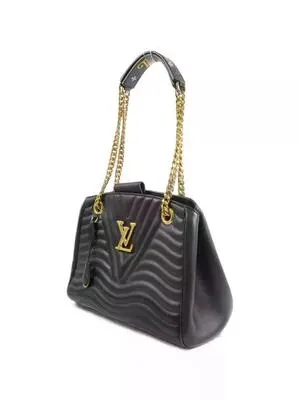 LOUIS VUITTON New Wave Chain Shoulder Bag - Black