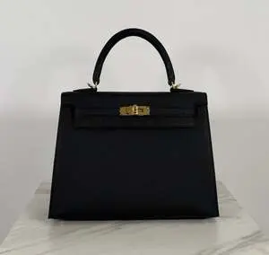 Hermès Kelly Epsom Gold Hardware