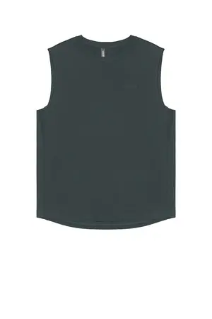 Vuori Viewpoint Muscle Tank 2.0 In Green - Hemlock