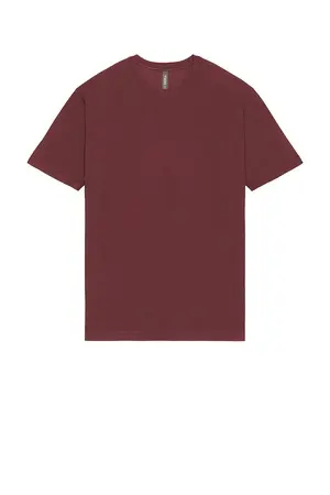 Vuori Strato Tech Tee In Red - Fig Heather