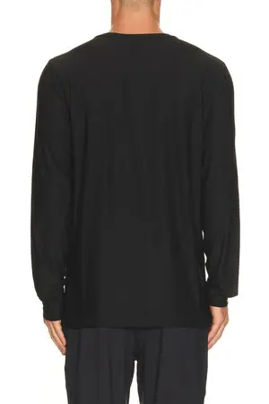 Vuori Long Sleeve Strato Tech Tee