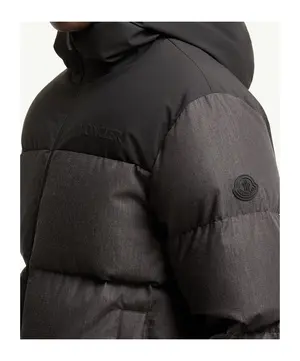 Moncler Oulojoki Hooded Mid-length Down Jacket