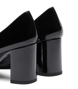 STUART WEITZMAN Power Pointed Chunky Heels