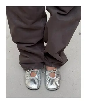 ALOHAS Rosalind Shimmer Leather Ballet Flats - Silver