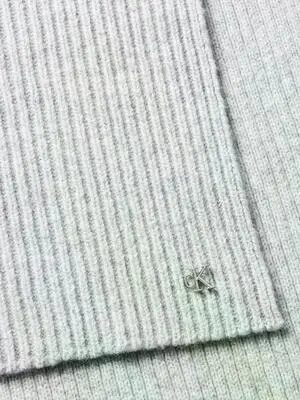 Calvin Klein Ribbed-knit Logo-plaque Scarf - Grey