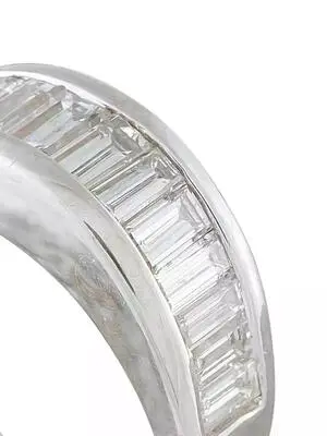LB EXCLUSIVE Diamond Baguette Ring