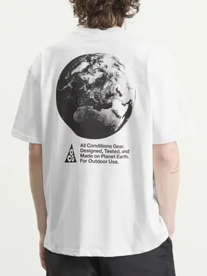 Nike T-shirt