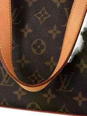 LOUIS VUITTON Cabas Mezzo Monogram Canvas Tote Bag