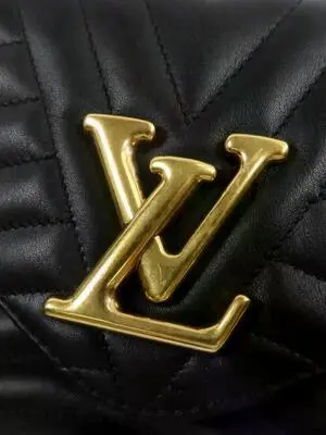 LOUIS VUITTON New Wave Mm Chain Shoulder Bag - Black