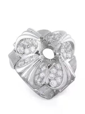 LB EXCLUSIVE Diamond Flower Ring