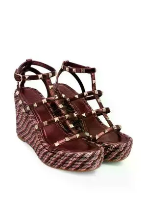Valentino Garavani Rockstud Wedge Sandals - Red