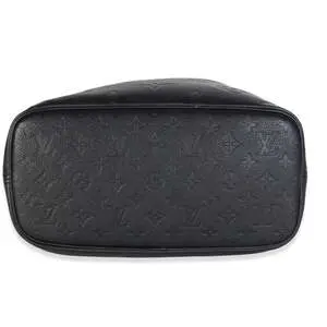 LOUIS VUITTON Giant Monogram Empreinte Neverfull Mm - Black