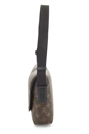 LOUIS VUITTON Monogram Macassar Magnetic Messenger