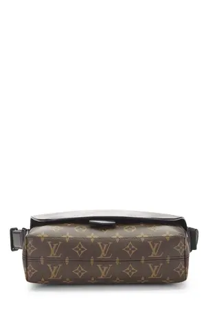 LOUIS VUITTON Monogram Macassar Magnetic Messenger