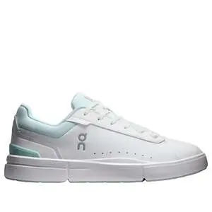 On The Roger Advantage 'white Flurry
