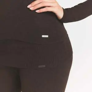SKIMS Long Sleeve V Neck | Deep Neutral | | Essential Knit - Espresso